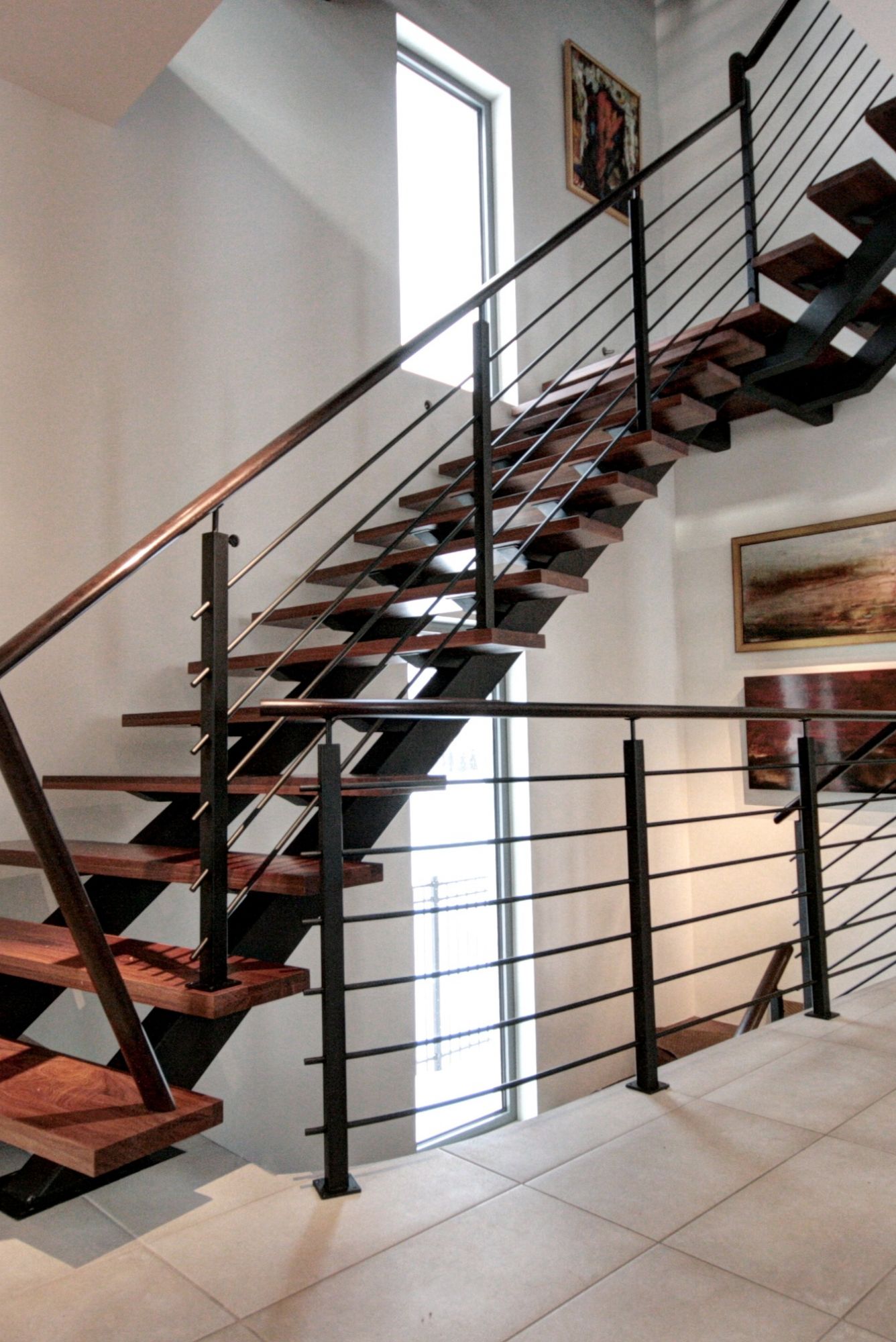 Double stringer stairs | Bättig Design